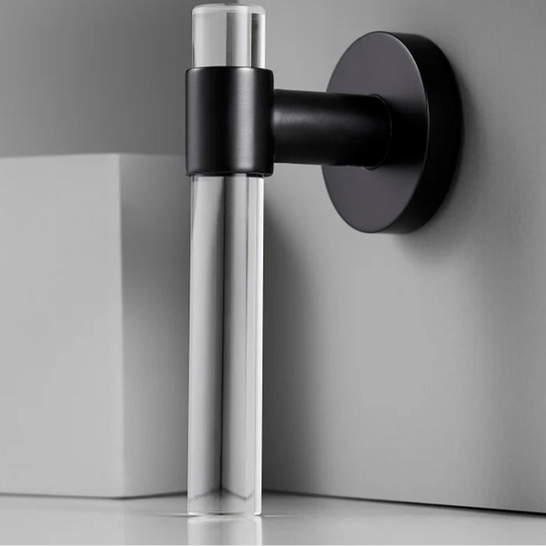 Poignée de porte design en laiton et acrylique – Rosace noire